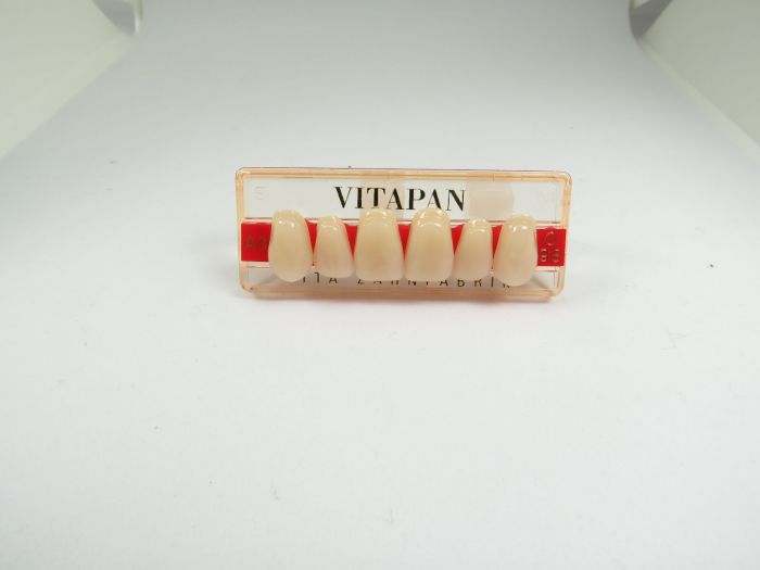 Vitapan Upper Anteriors
